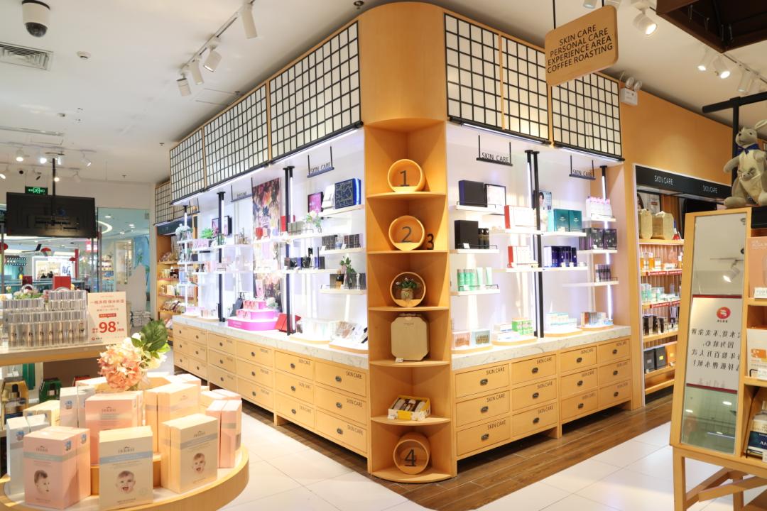 How to "change" a 9-square-meter grid shop into a 100+ beauty chain ...