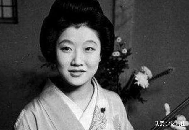 In 1945, the Chinese company commander married a Japanese female ...