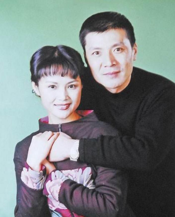 Liu Zhibing: First married to an associate professor, second married to ...