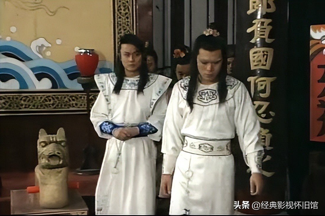 "Heroes with White Eyebrows": When Xu Liang wears white clothes, he is ...