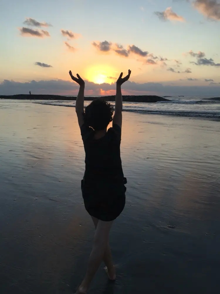 A mother's love is like a sea (same title) Author: Xin Yuan Ding Xia ...