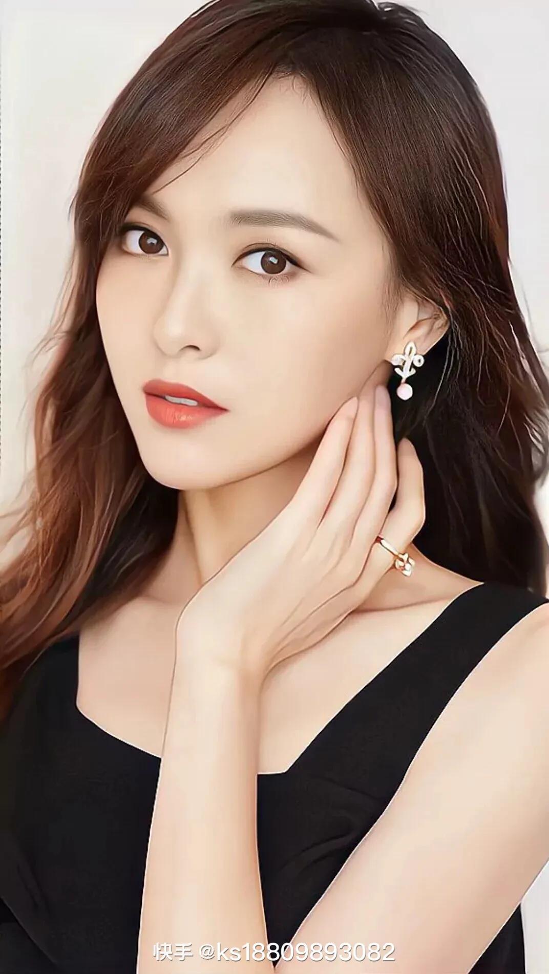 Actress Collection: Tang Yan - iNEWS