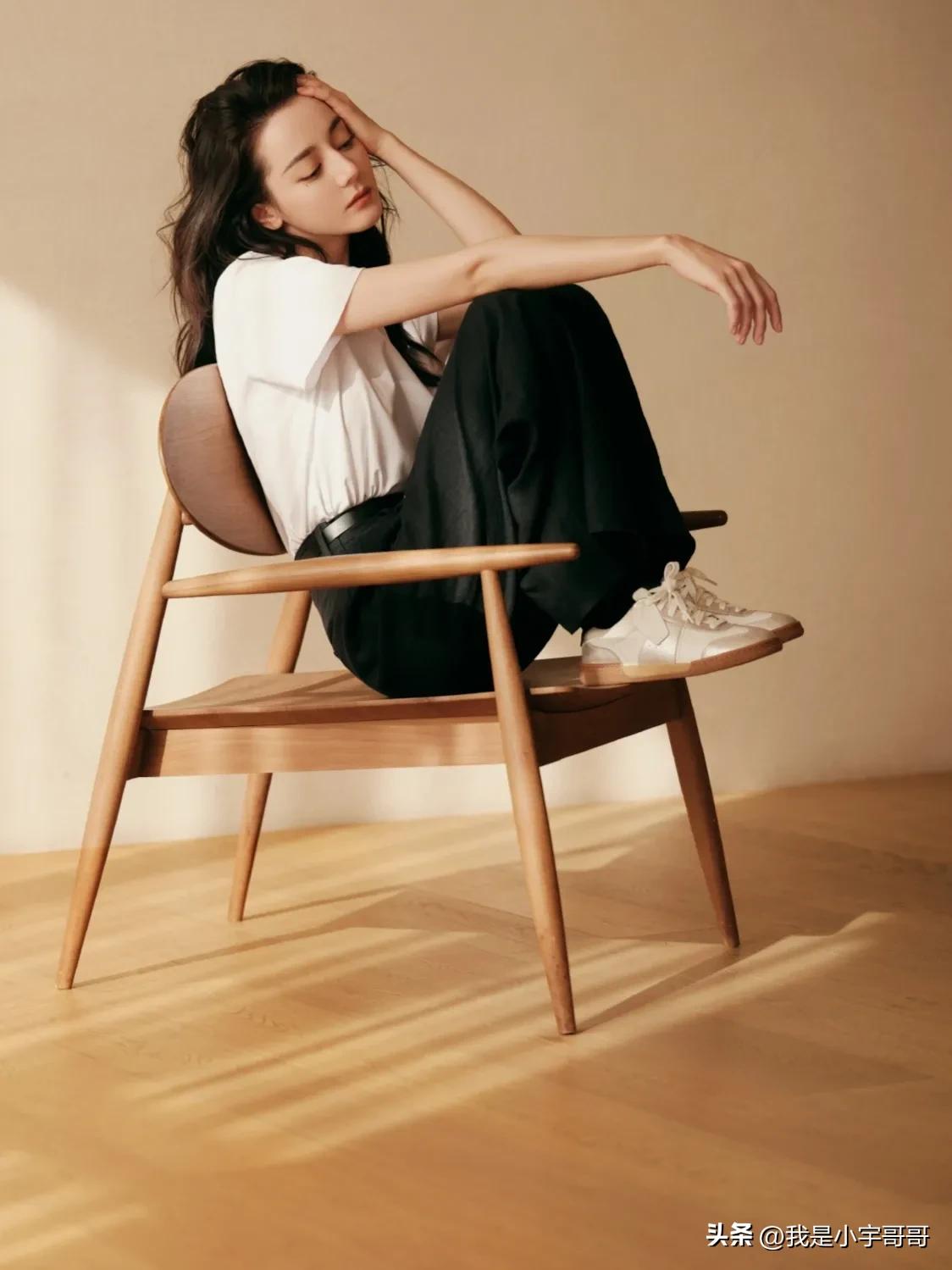 Di Lieba's latest photos are released with the simple style, and the ...