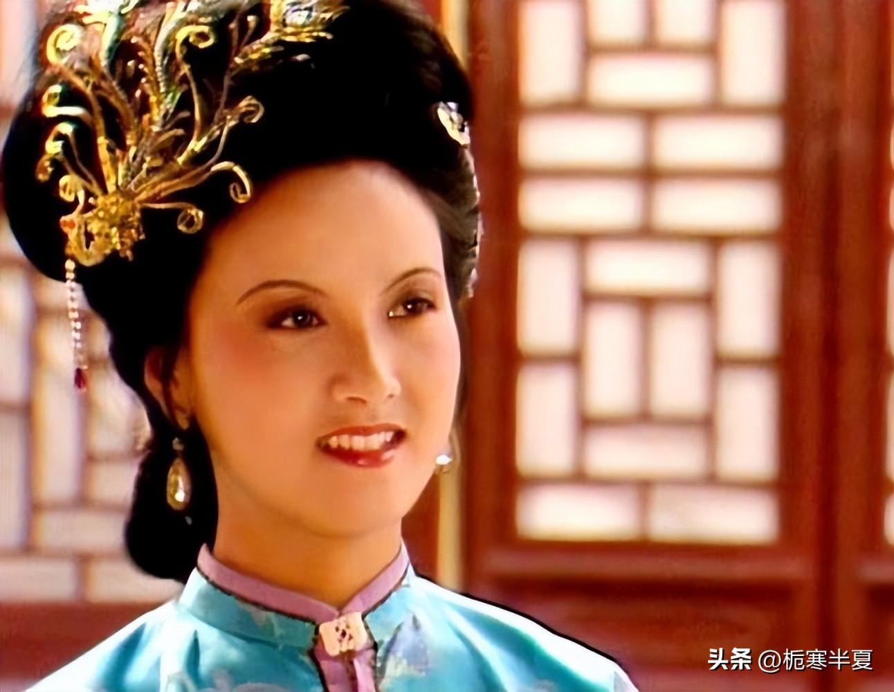 Sister Wang Xifeng is ruthless, slick, daring to love and hate, and ...