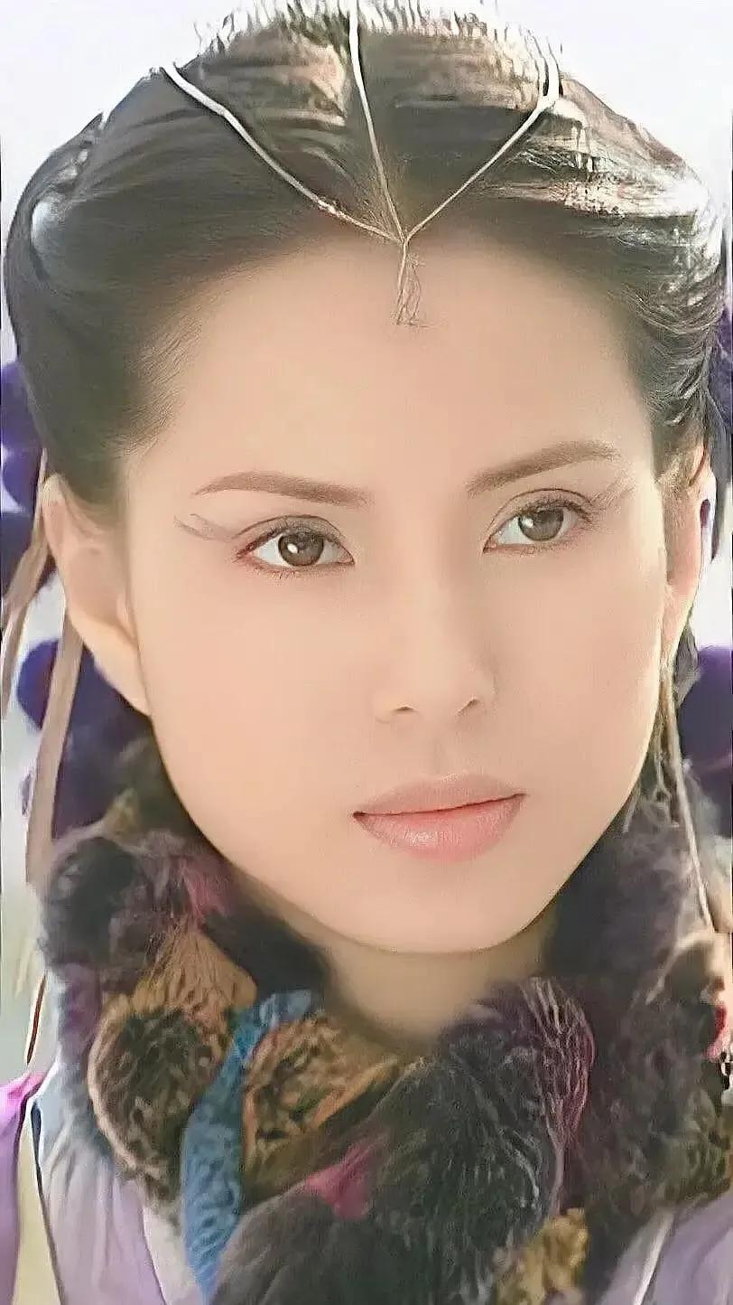 The most beautiful "Little Dragon Girl" Li Ruotong - iNEWS