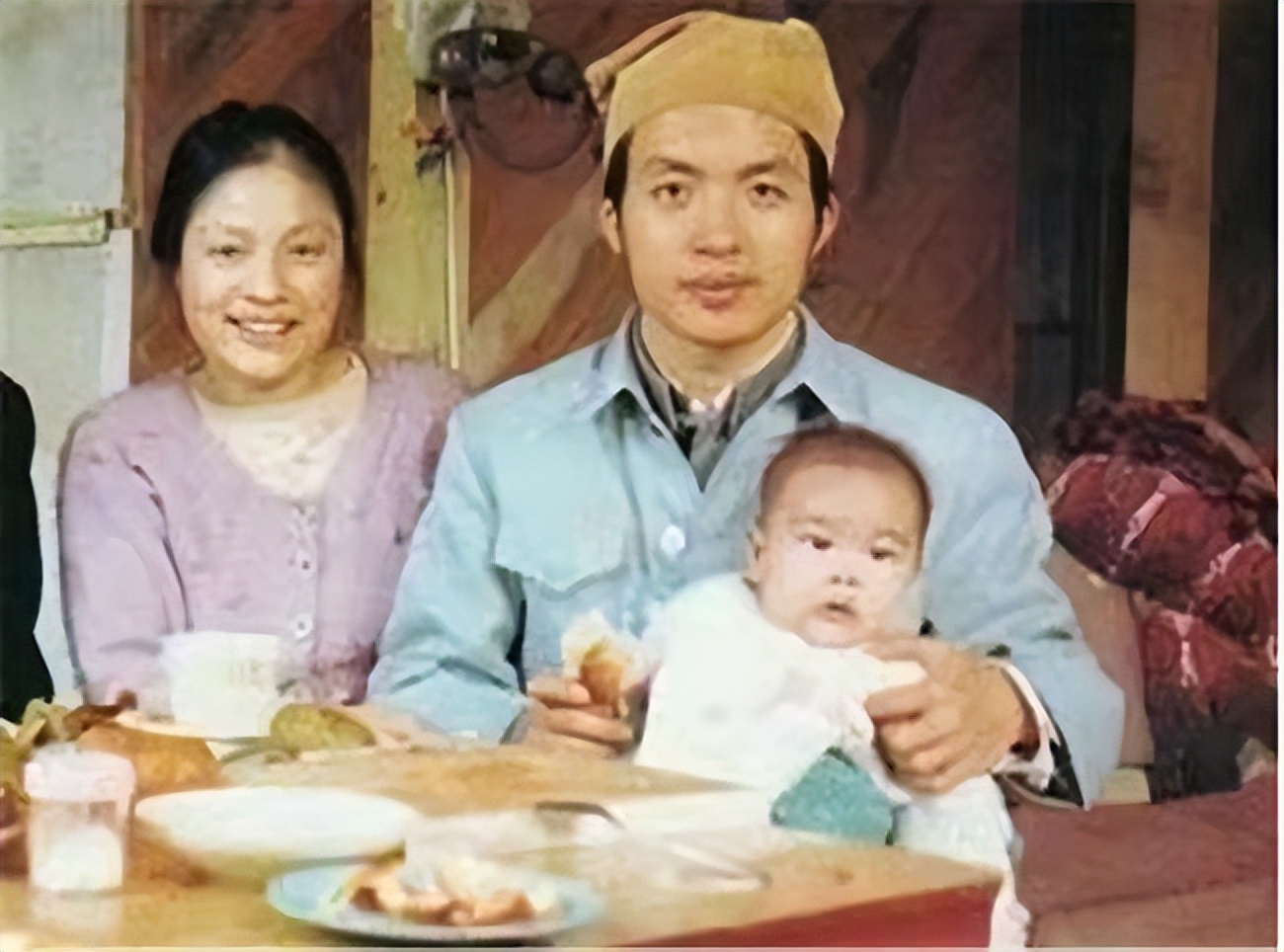 Gu Cheng's only son: He returned to China at the age of 10, and was ...