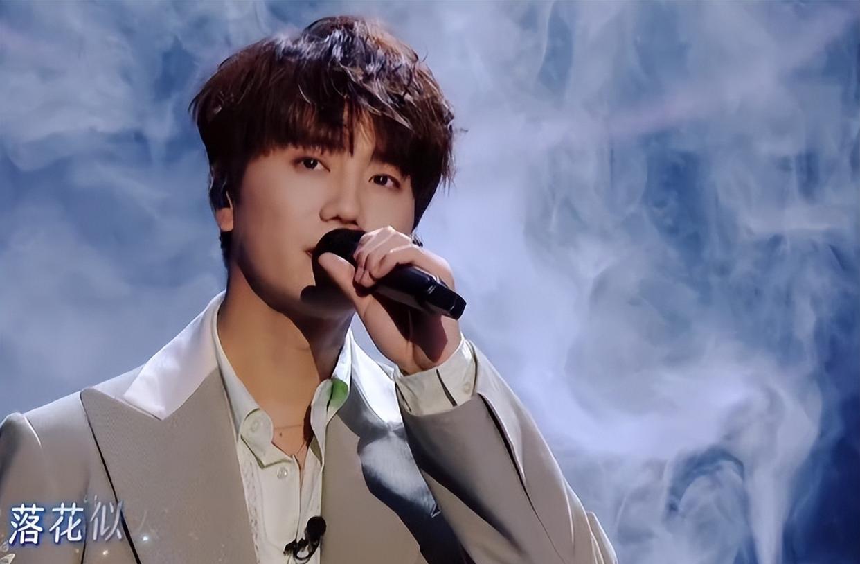 Why were Zhou Chuanxiong and Lu Hu eliminated first in "Our Song"?let ...