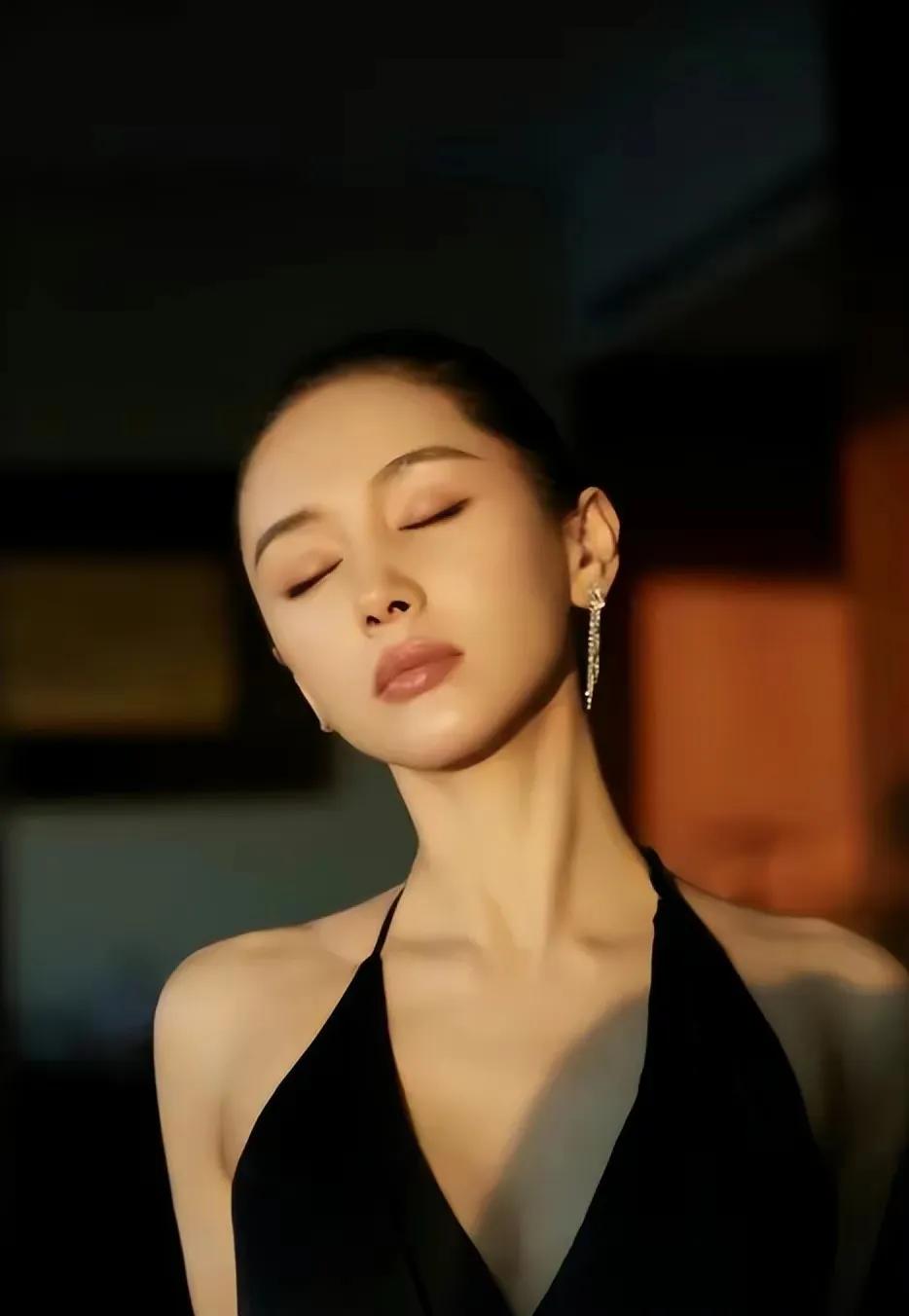 Chen Kun and Wang Ziwen bravely stood up and explained the power of persistence! - iNEWS