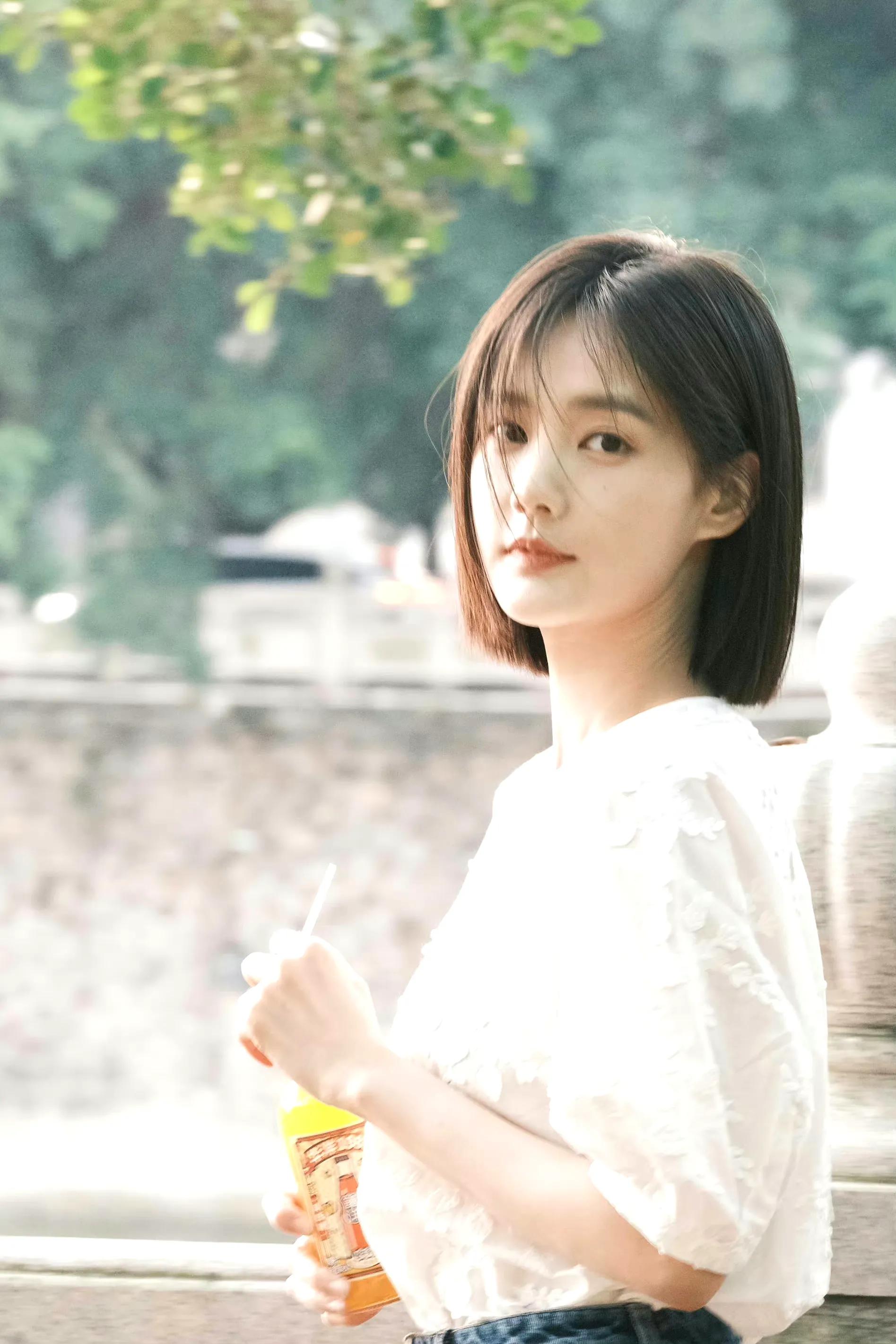 Beautiful Li Yitong - iMedia