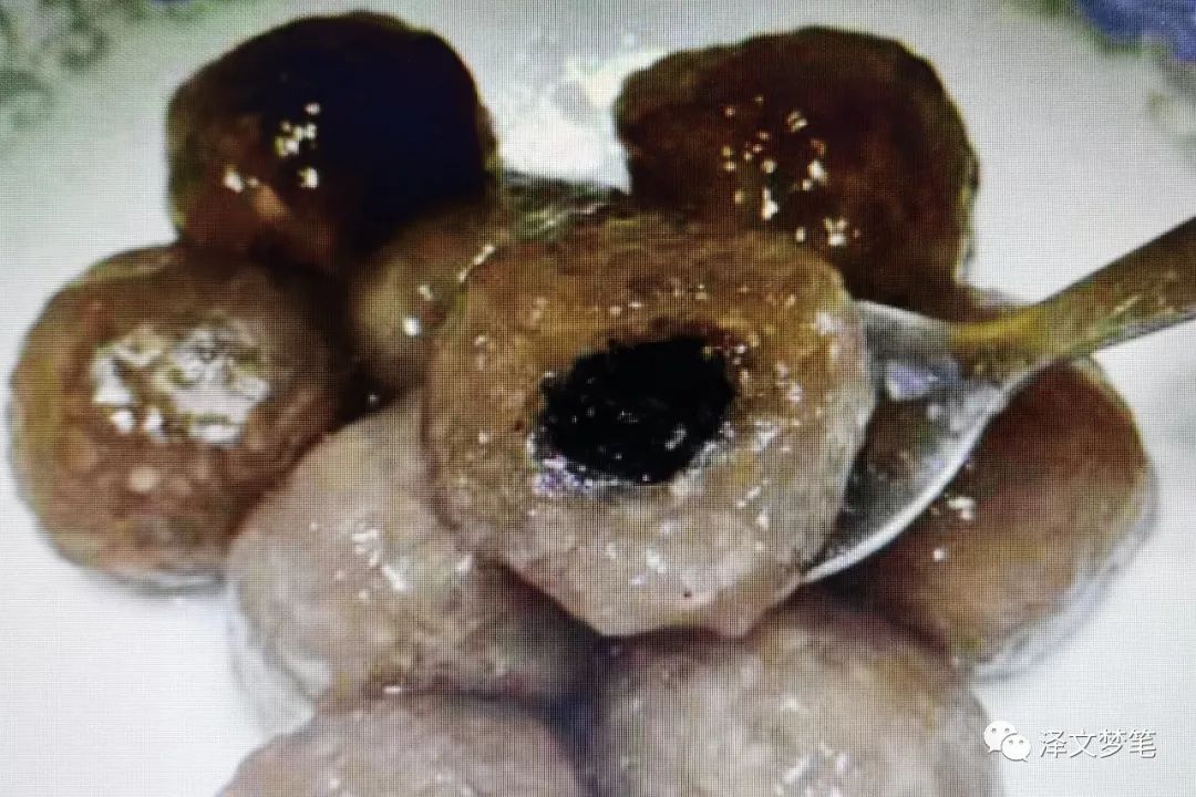 Whole lotus root feast - iNEWS