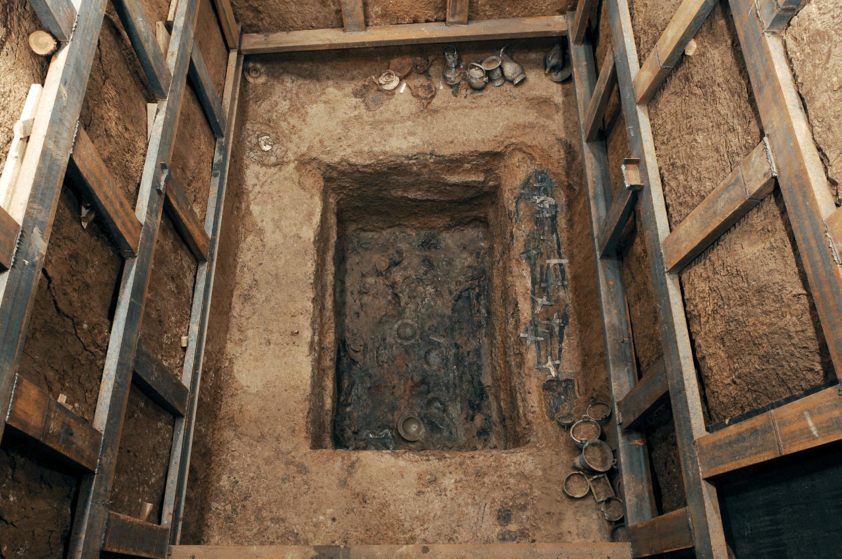 Research on the culture and characteristics of Zhou Dynasty tombs and ...