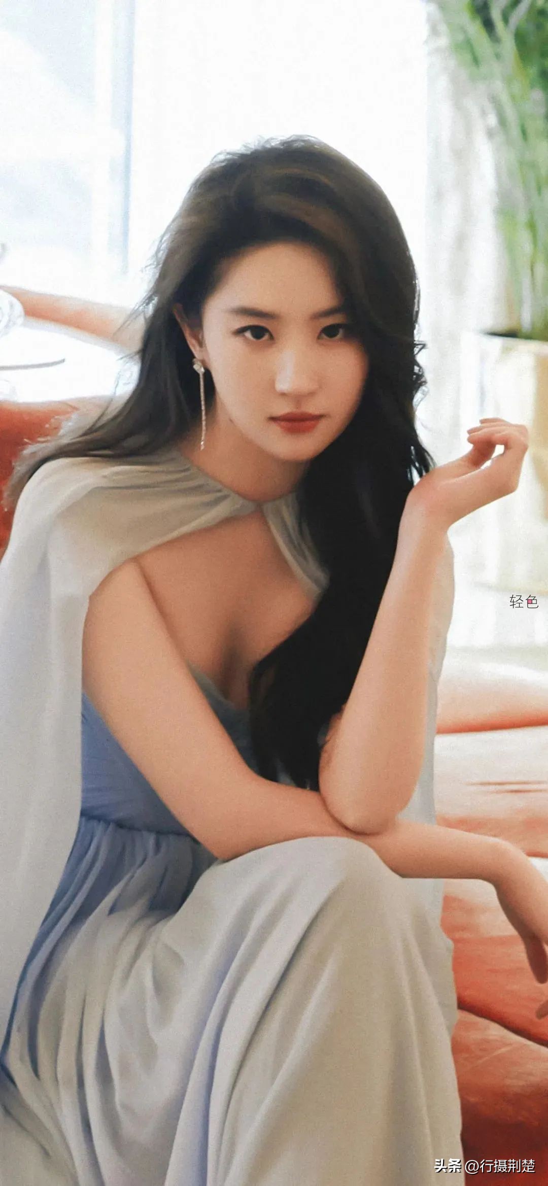 The latest photo of fairy sister Liu Yifei - iMedia