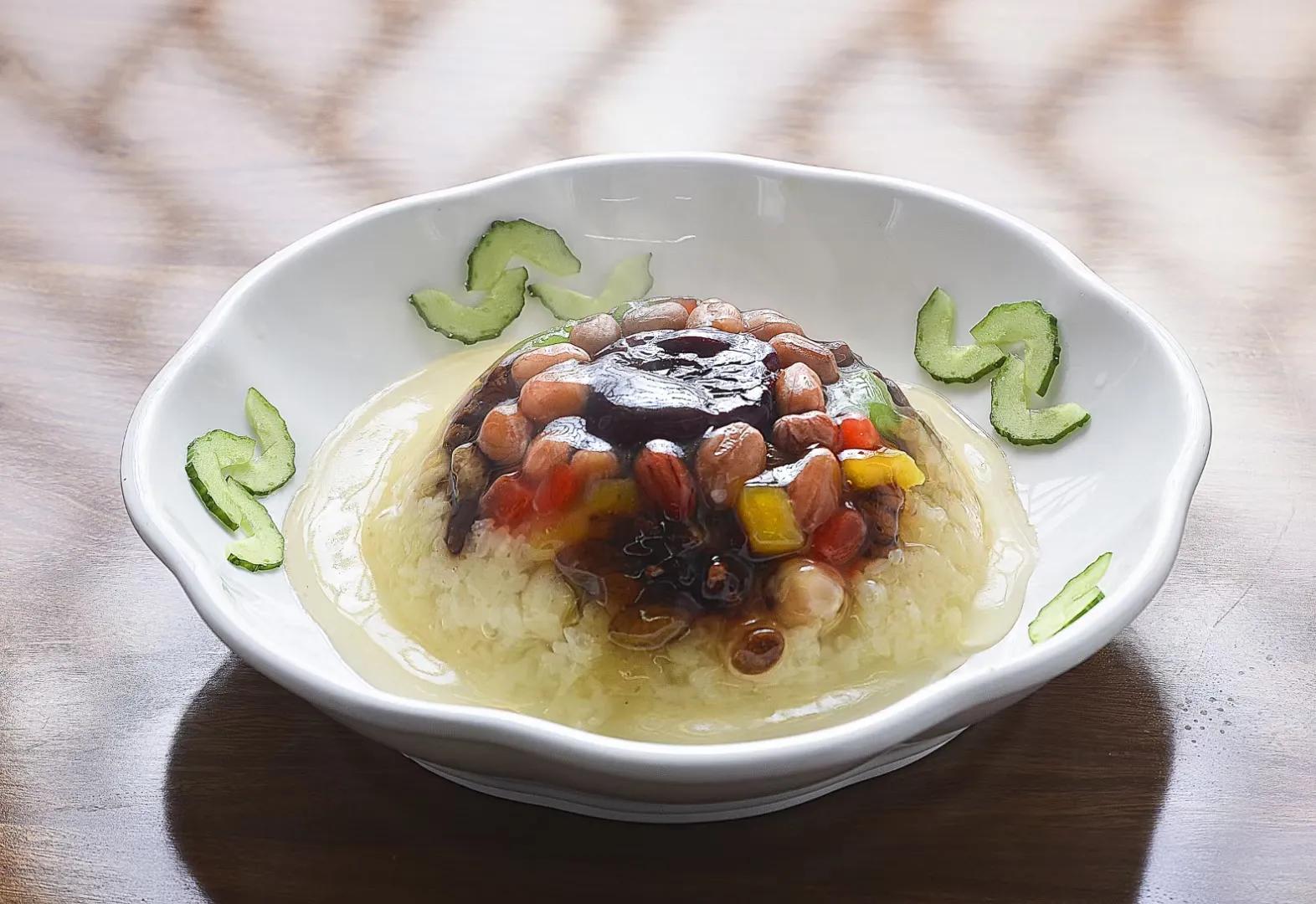 Eight Treasures Rice, a traditional dish of Shaanxi - iNEWS