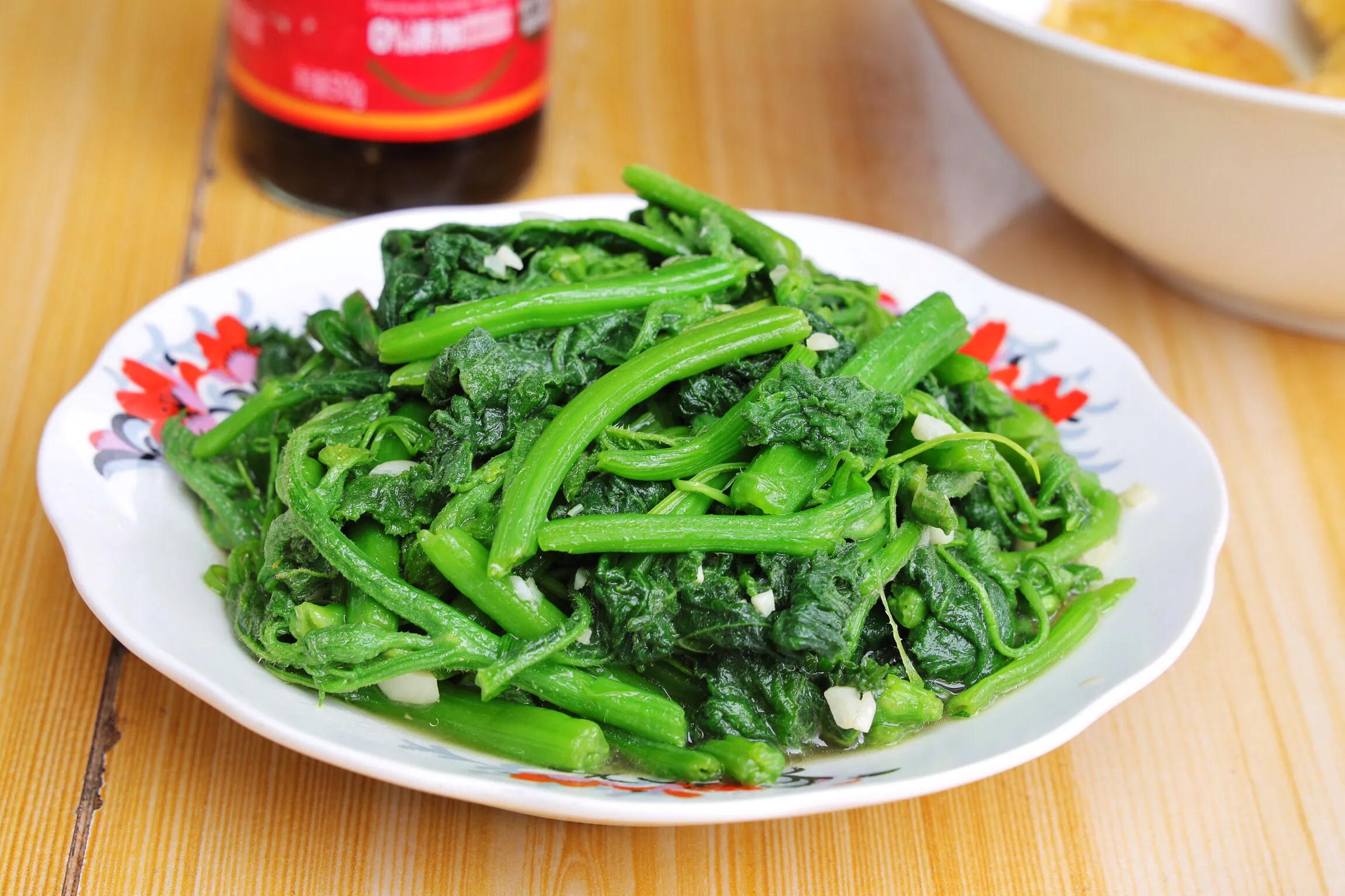 Rural people regard this dish as grass, simply stir-fry it, it will ...