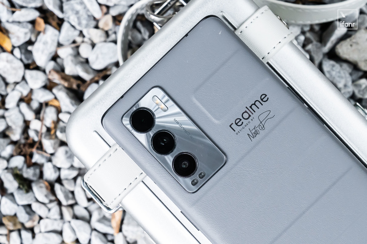 Realme GT2 Master Explorer Edition Experience: Don't be a hexagonal ...