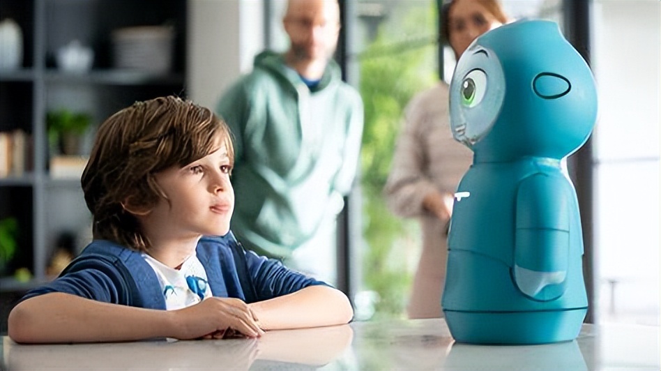 To explore the influence of the degree of robot anthropomorphism on ...