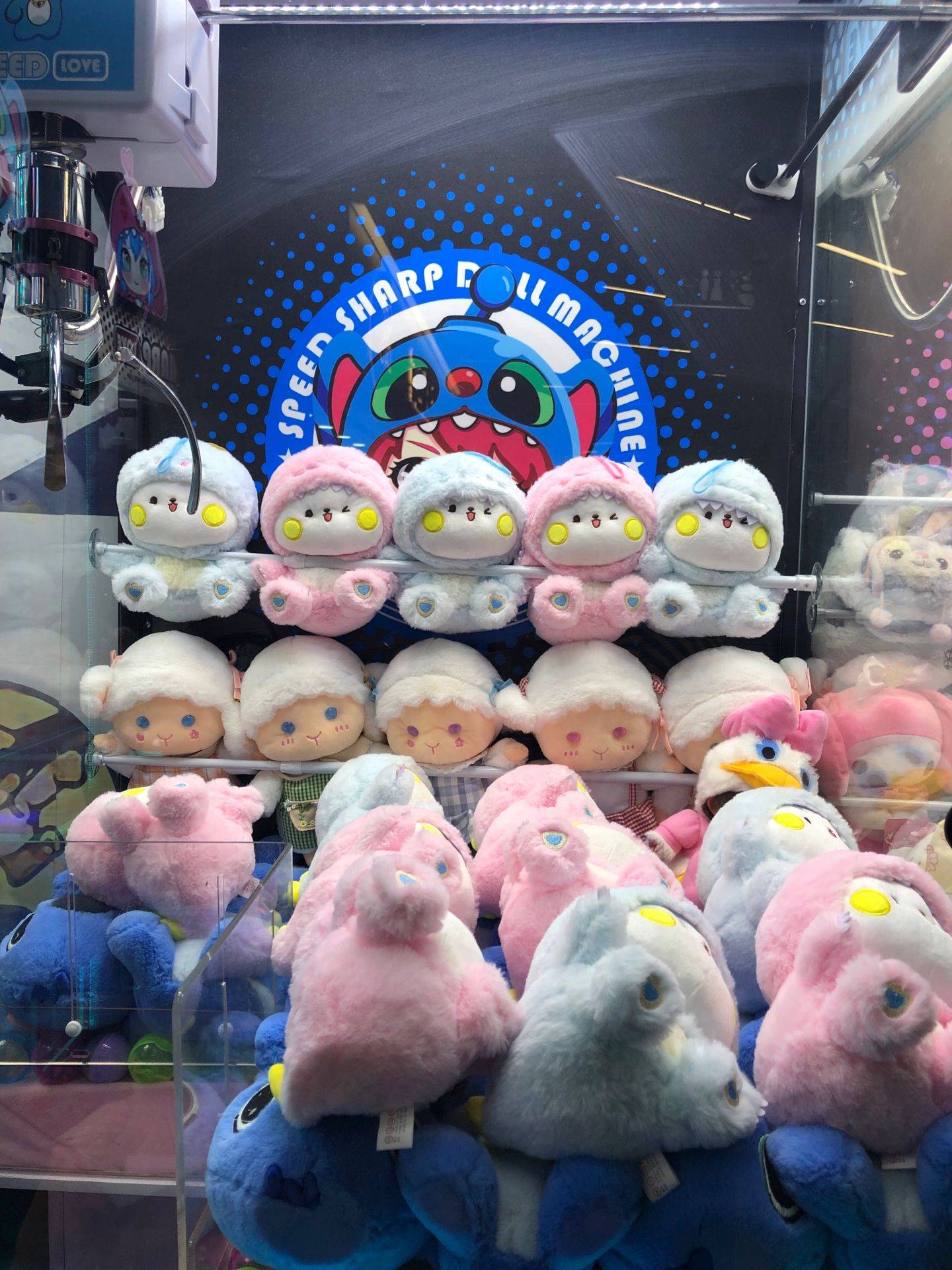 Tips for playing claw machine games in the arcade, arcade Metaverse ...