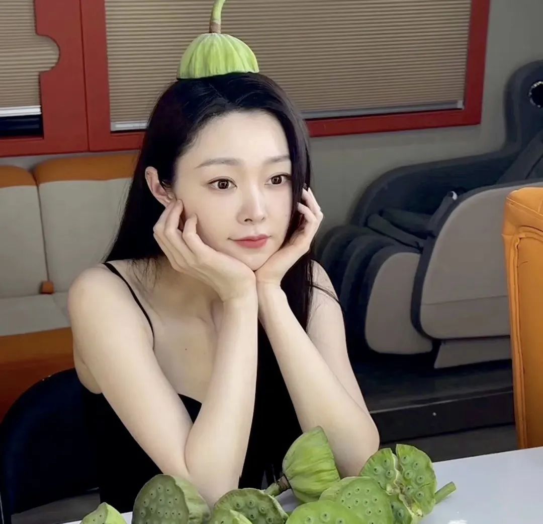 Reba, AB, Song Yi, Zhang Yanyan, Huang Xinying - iMedia