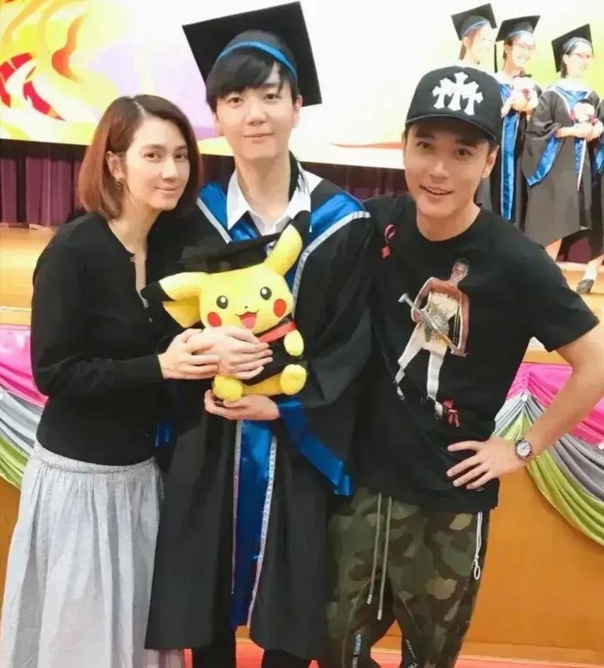 Hong Xin and Zhang Danfeng divorced, his situation is the most embarrassing - iNEWS