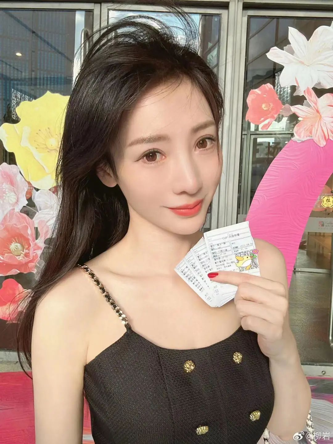 How did Liu Yan become Yi Mengling? - iNEWS