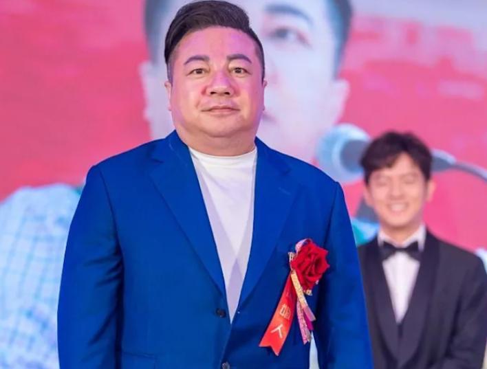 Well-known actor Dong Zhicheng's nose is getting bigger and he is ...