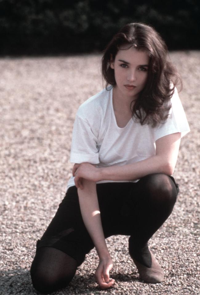 French actress Isabella, six R-rated movies dedicated to art, looks ...