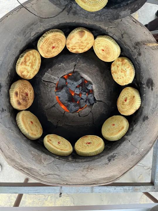 Northern Shaanxi earth oven moon cake - iNEWS