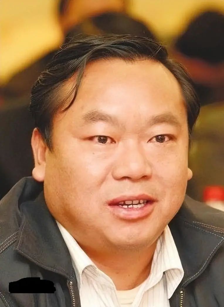 Drug-addicted governor collapses when caught - iNEWS