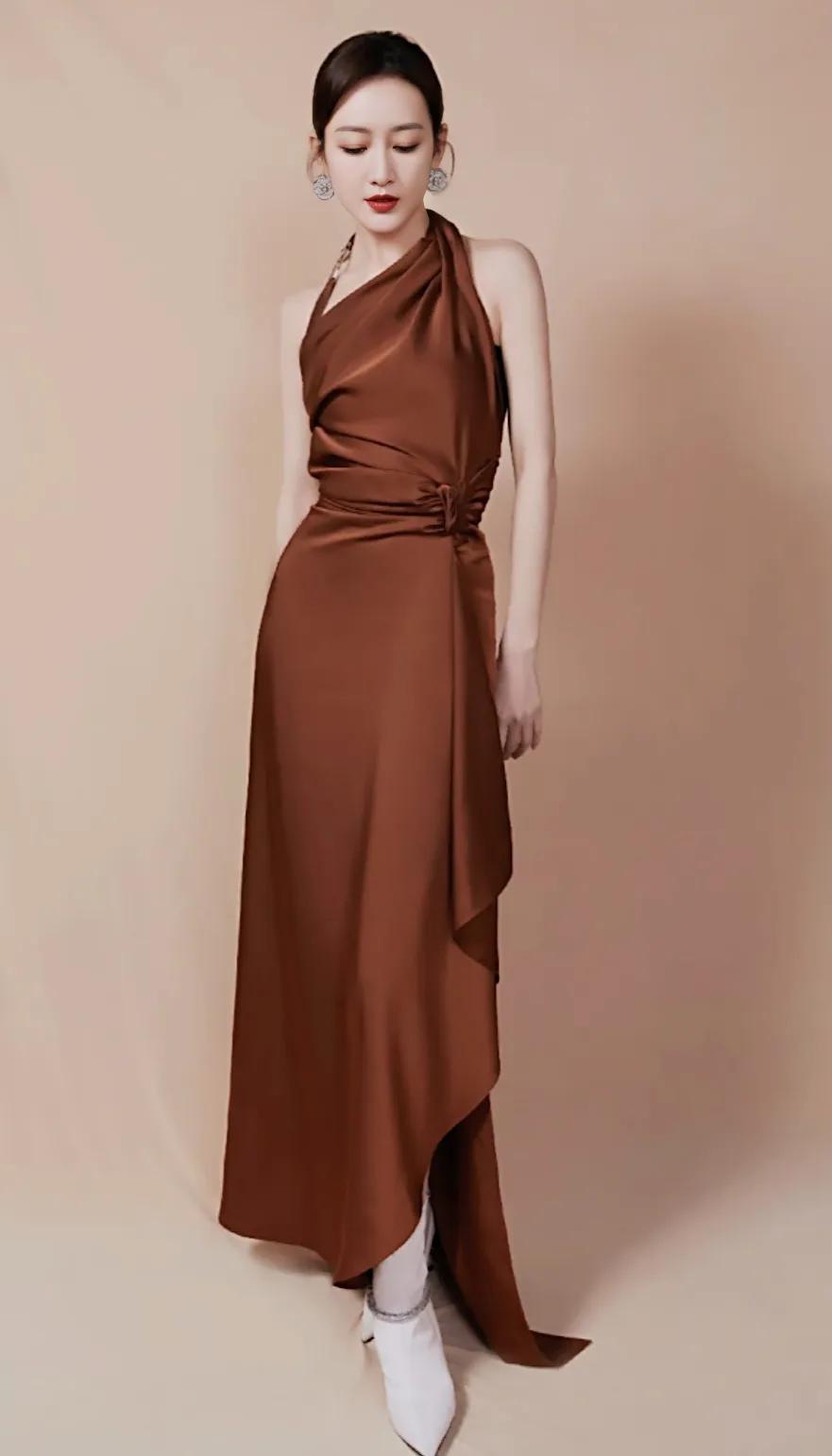 beautiful lady, wang ou - iNEWS