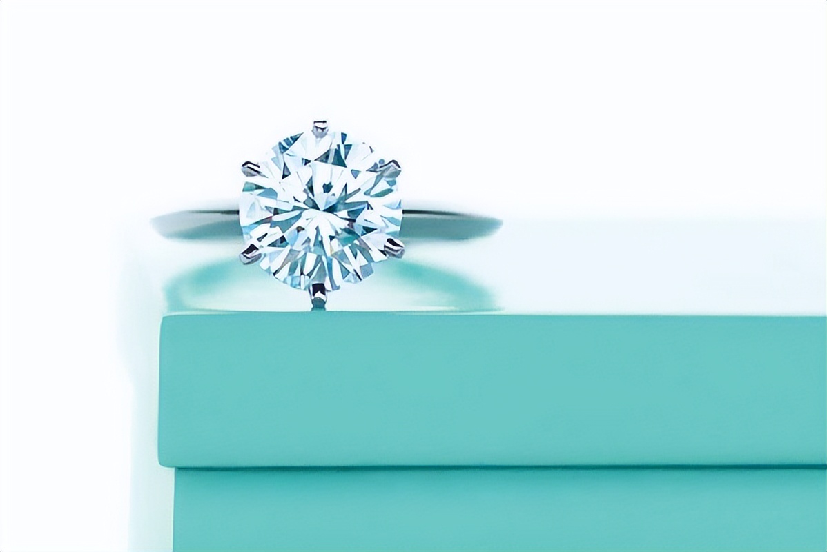 Do you want to buy a branded diamond ring? The difference between a ...