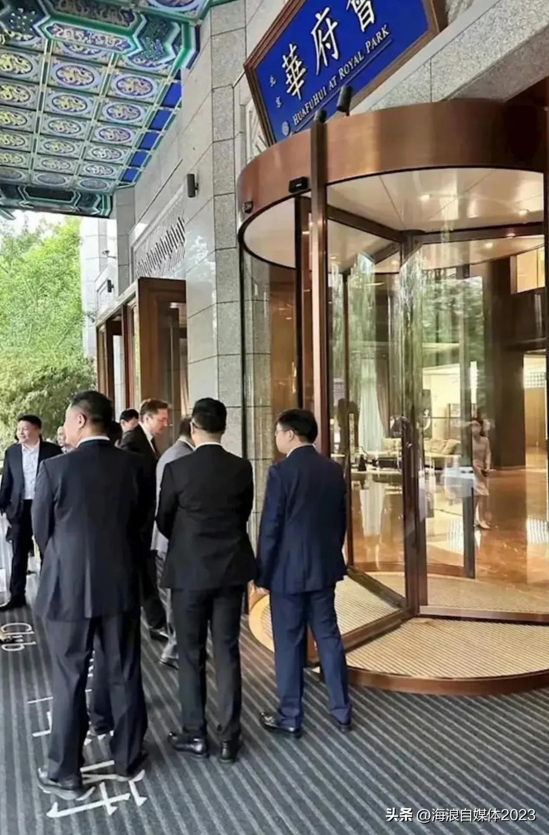 Musk has a big appetite: Chinese food makes him want to stop! - iNEWS