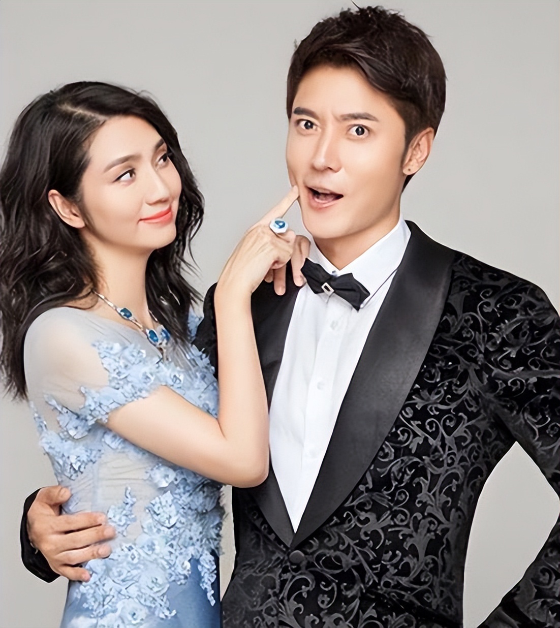 Zhang Danfeng and Hong Xin joined together for the first time for a live broadcast, but netizens ...