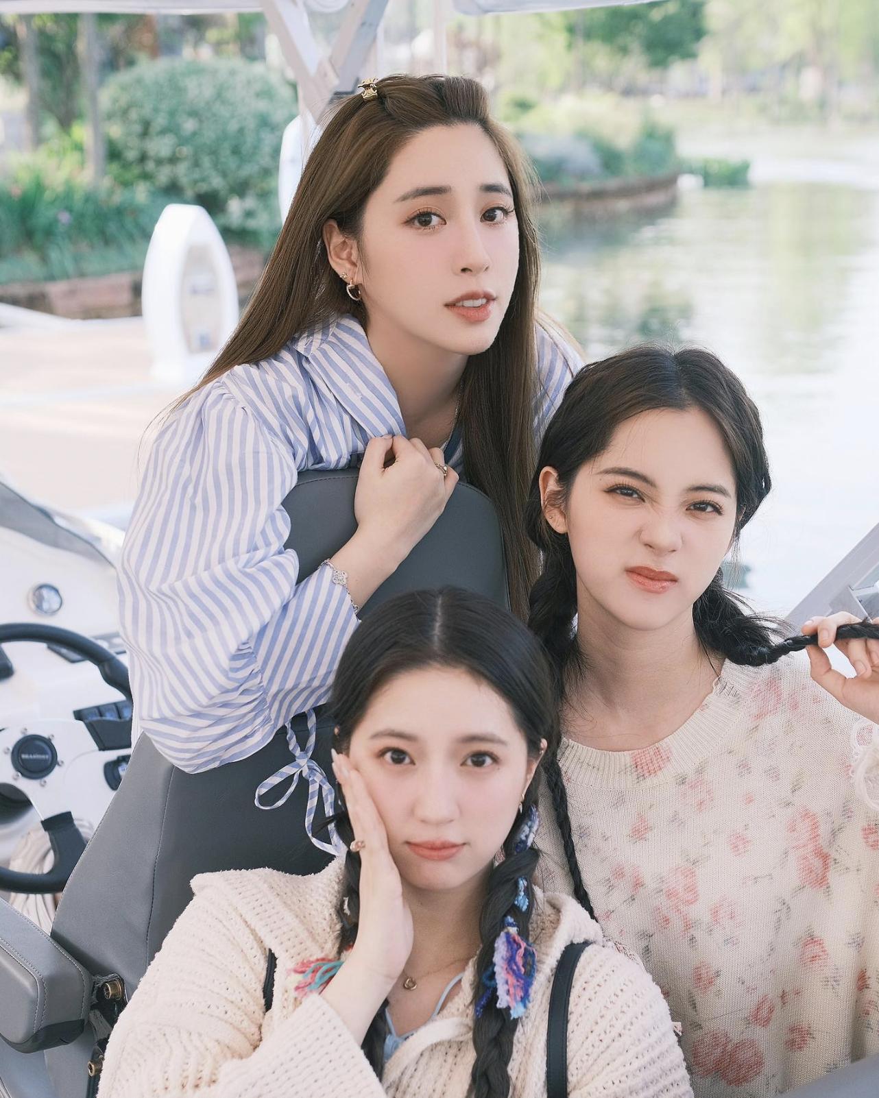 Ouyang Nana's 3 sisters are in the same frame and super fairy facial features shocked everyone ...