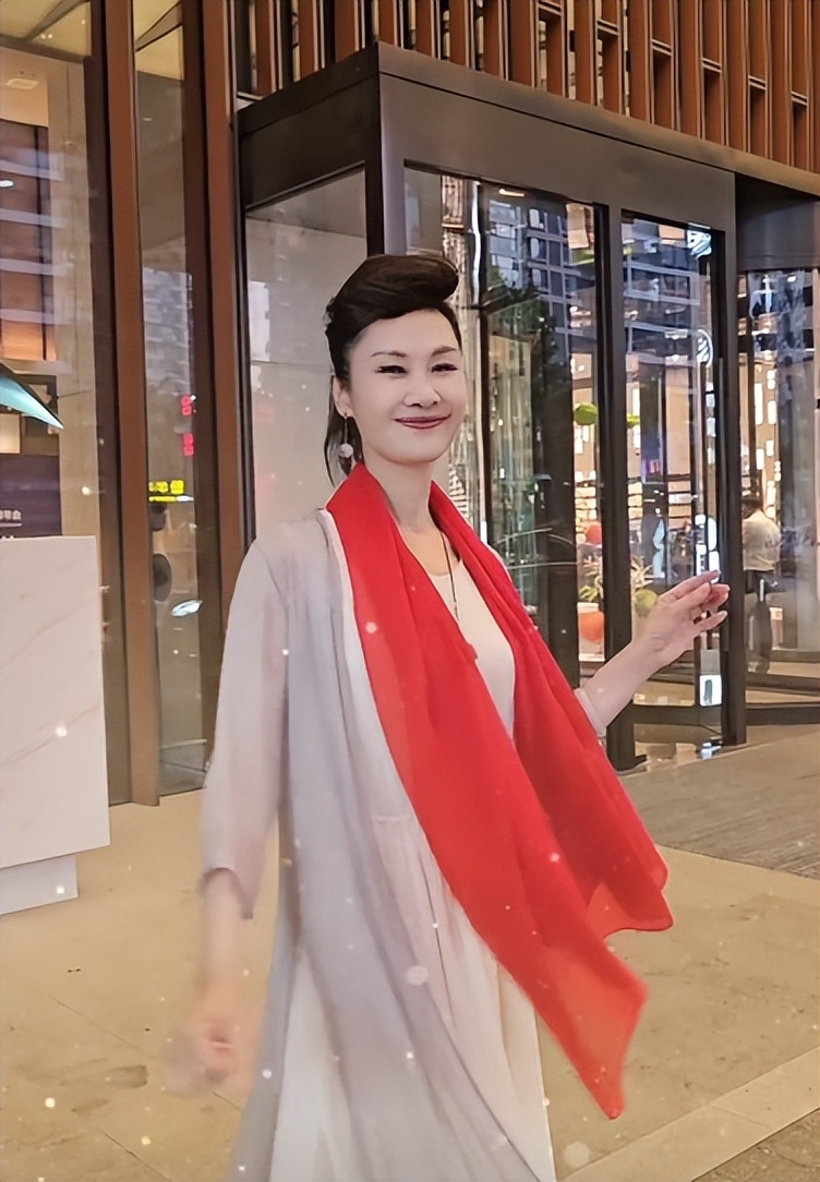 Yu Wenhua: Husband and wife show their affection in the same frame ...