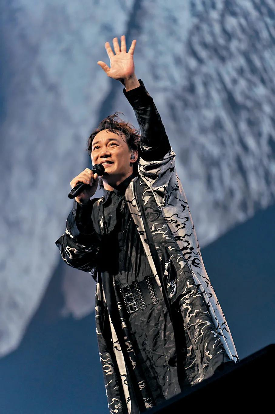 Unforgettable that the first Mandarin disc in 1996 was unsalable and ...