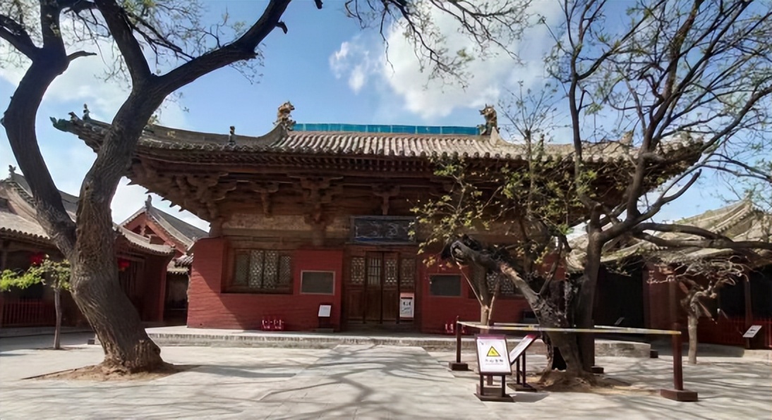 Pingyao: Zhenguo Temple Ten Thousand Buddhas Hall - iNEWS