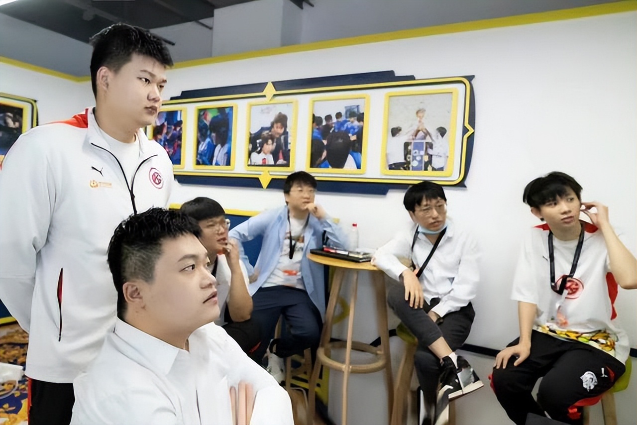 KPL Challenger Cup: GK2-0 defeated EDGM, completely disrupted Group B, and the first eliminated ...