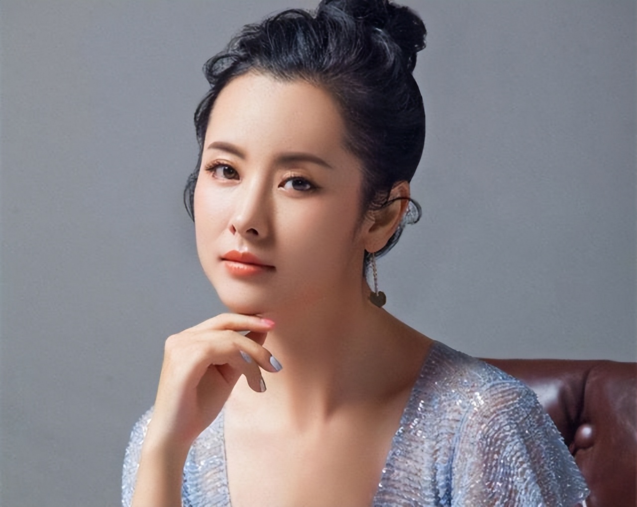 Yang Mingna: Acted in nearly 200 dramas, once acted as a couple with Wu ...