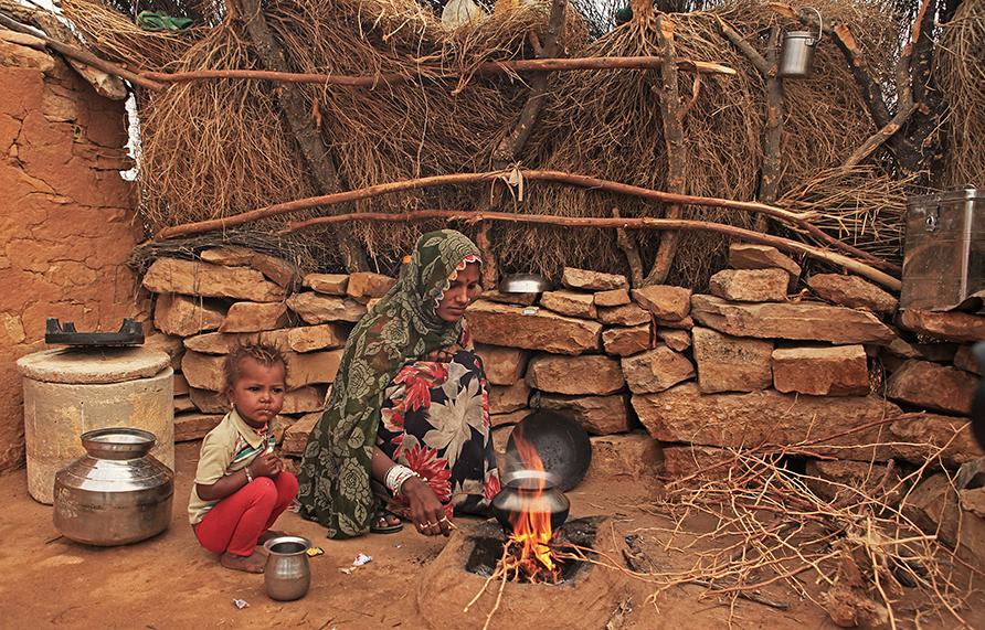 The Eskimo tradition of "polyandry" and "receiving guests with wives" is for survival and ...