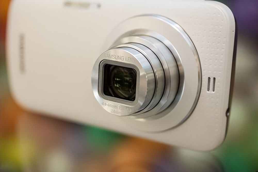 This is the camera with the call function - Samsung GALAXY K Zoom ...