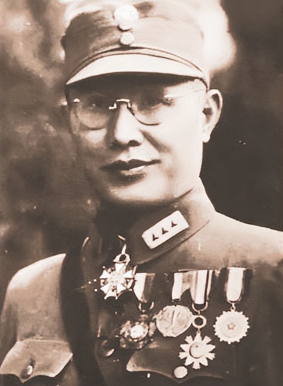 Chiang Kai-shek's Eight King Kong - iNEWS