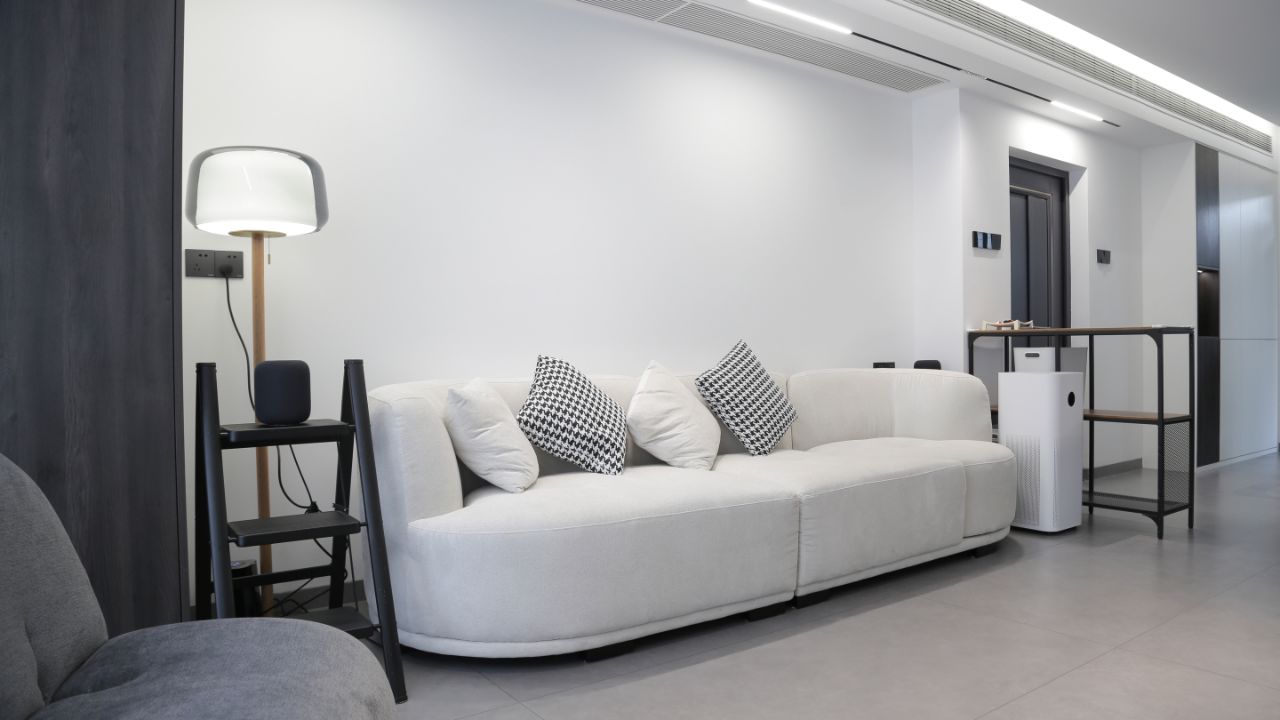 Real picture of 100 square meters of modern hard decoration - iNEWS