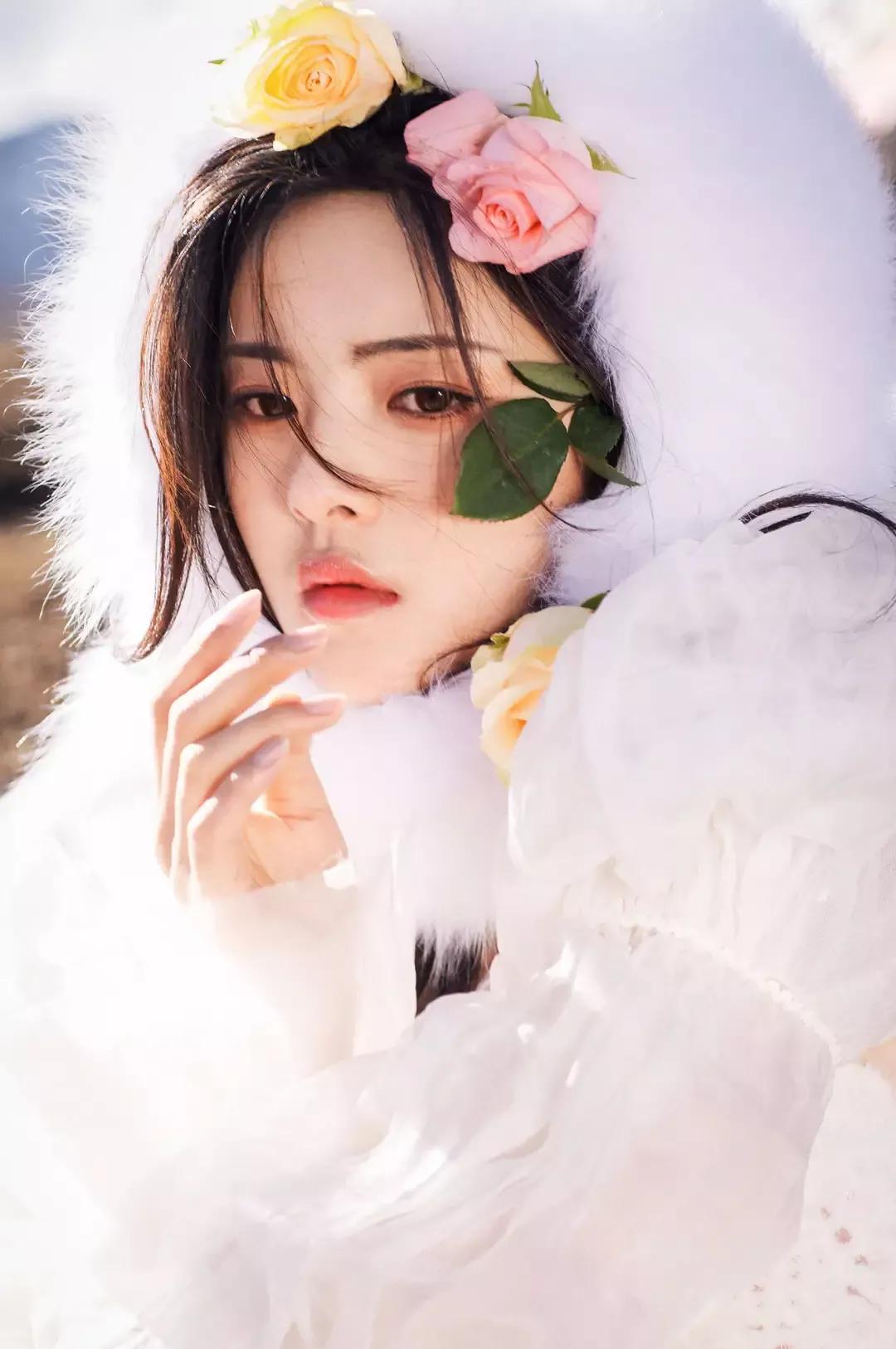 Following the goddess of Miaojiang, Yang Chaoyue has another style ...