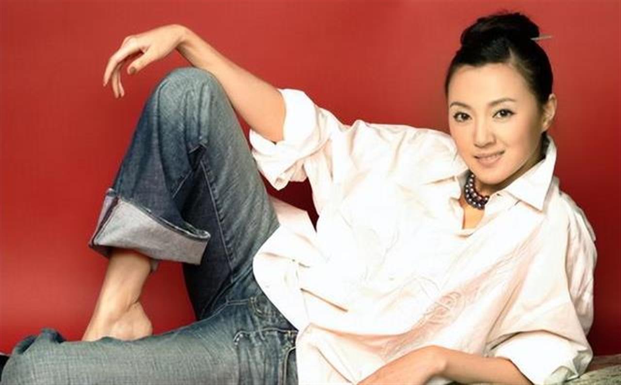 On that night of the Spring Festival Gala, Jin Yuting became the "Queen of Sketch", but was ...