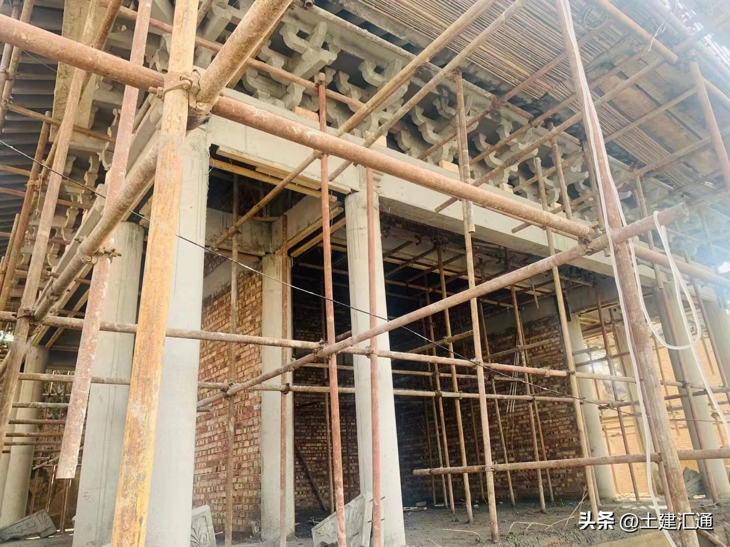 Construction of ancient buildings - iNEWS