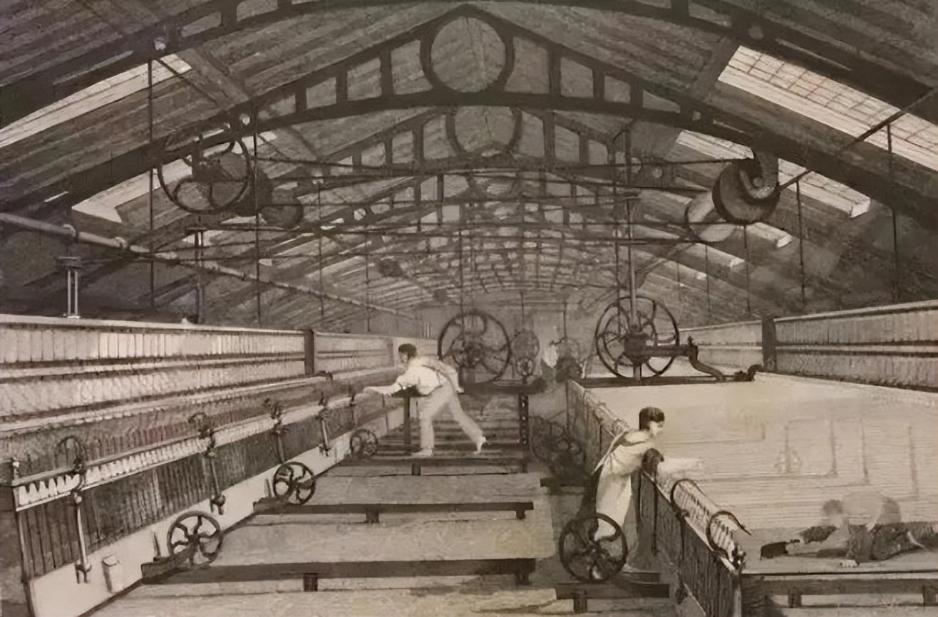 What effect did the mechanization process of the British textile ...