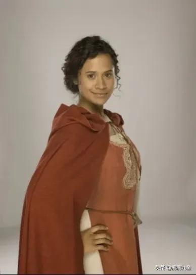 The heroine of the British drama "Legend of Merlin": It is correct to ...