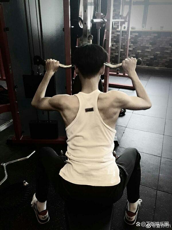 Luo Yunxi's fitness photos are exposed, which makes people excited ...