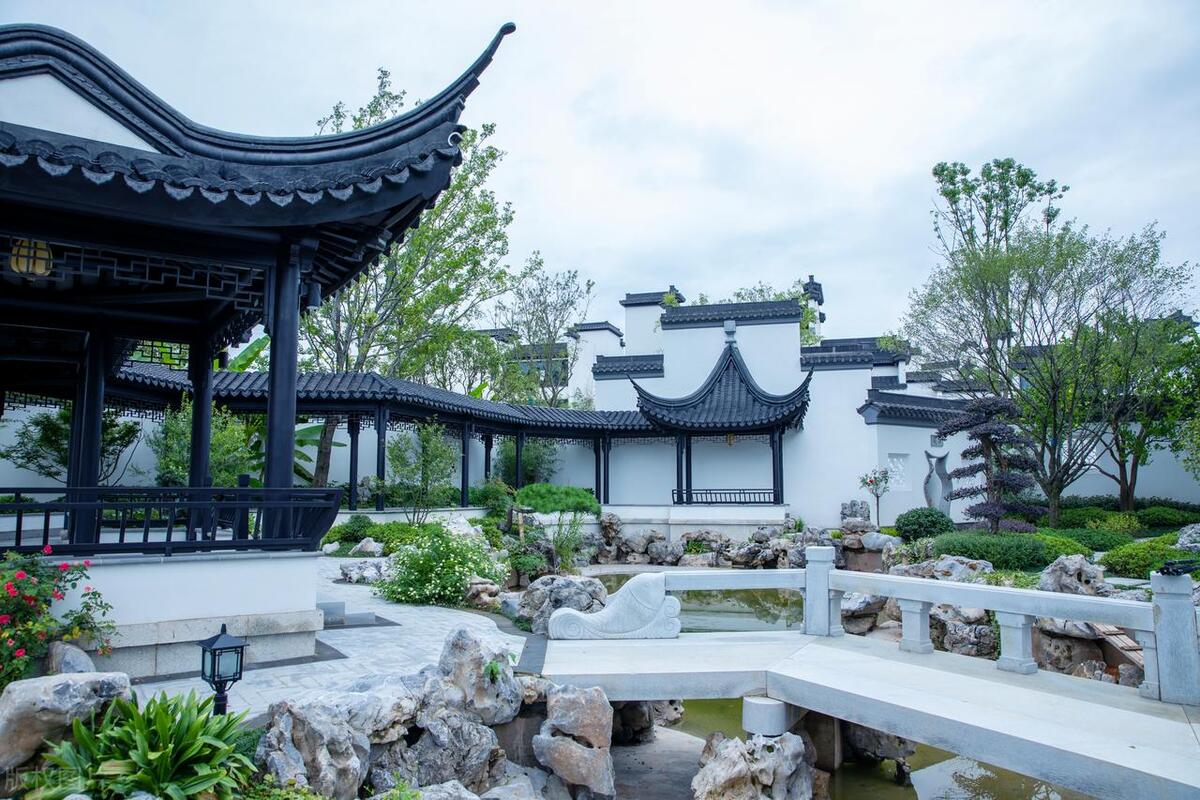 Walking into Huizhou architecture, a traditional Chinese architectural ...