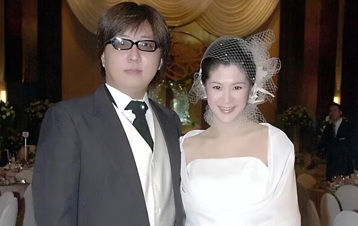 A well-known host took a group photo to reveal that musician Yuan ...